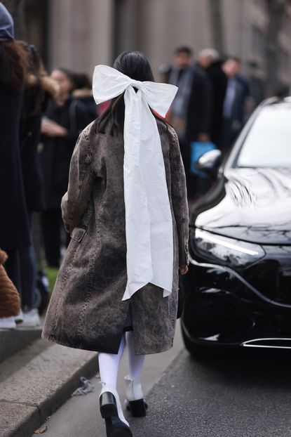 Bows Will Be One of 2024's Biggest Hair Trends | Who What Wear