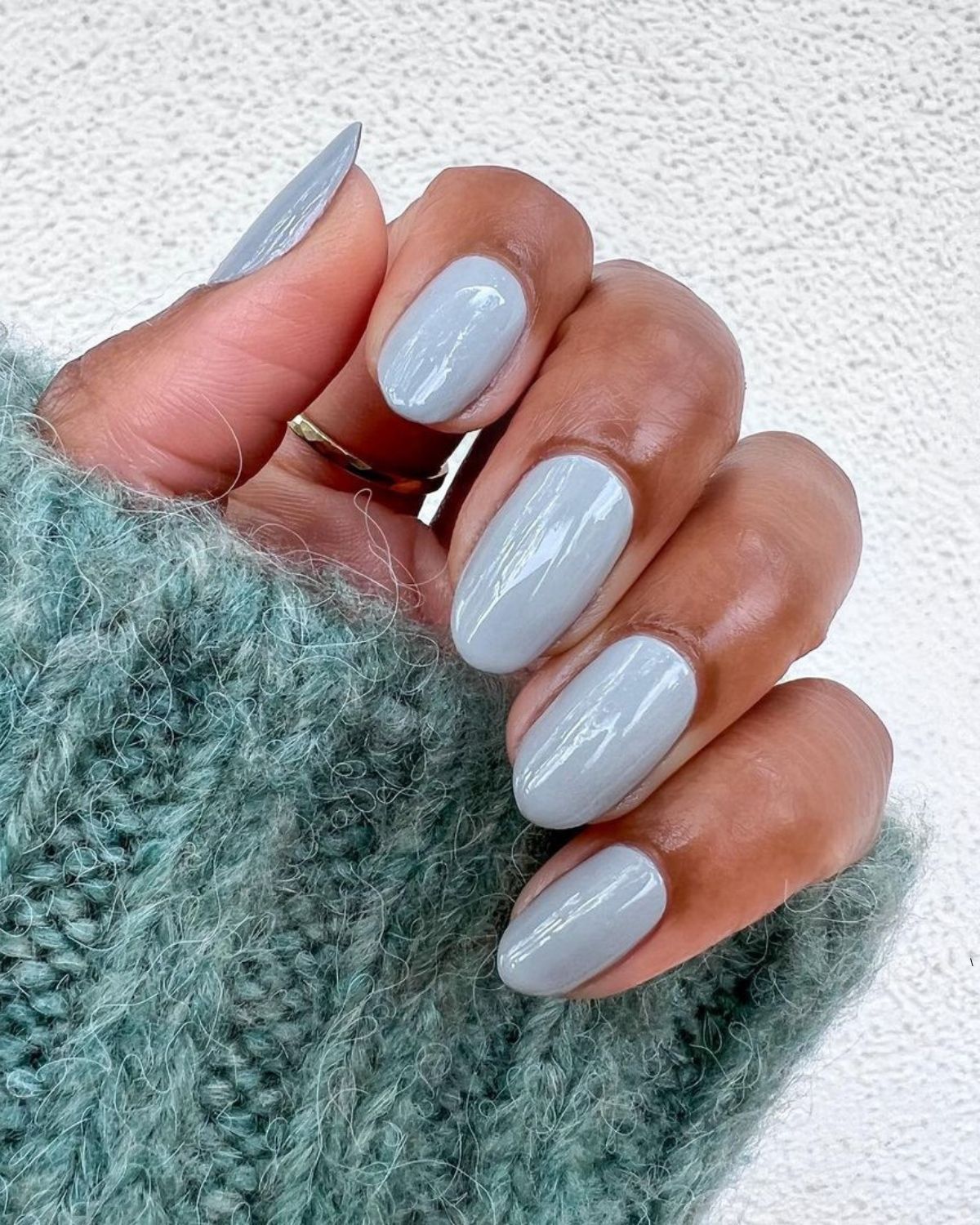 Grey Nail Polish Will Make Your Mani Look So Chic | Who What Wear