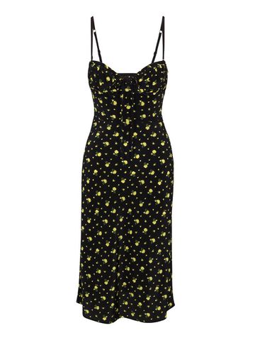 Celebs Love Wearing the Australian Brand Réalisation | Who What Wear