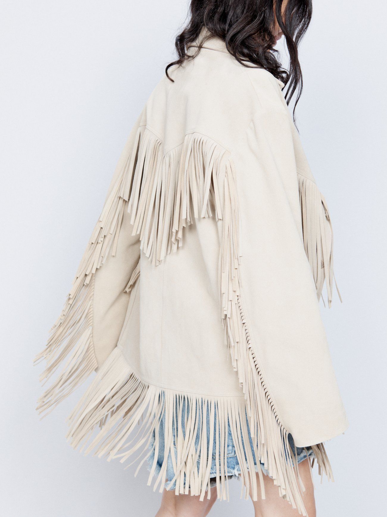 Suede Jackets are the Autumn Trend Everyone is Wearing Now | Who What Wear