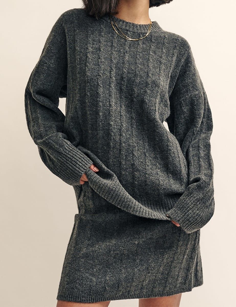 8 Grey Outfit Ideas I Can't Wait to Wear This Winter | Who What Wear