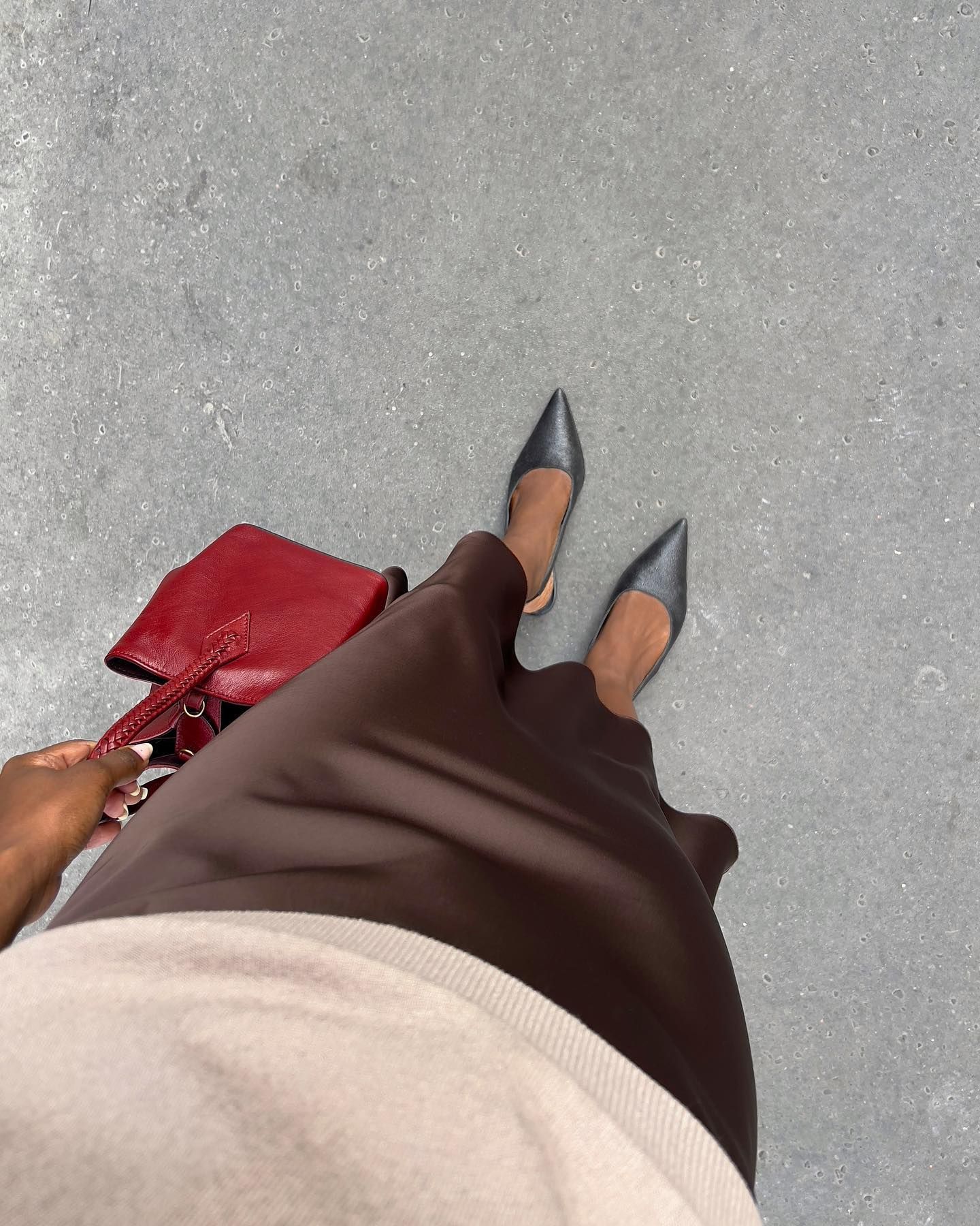 6 Pointed-Toe Shoe Outfits That Prove How Chic They Can Be | Who What Wear