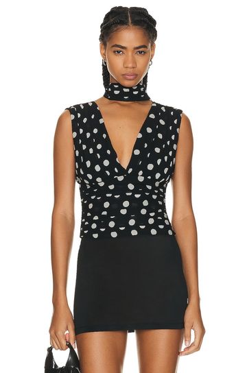 How to Wear Capri Pants: 6 Fresh Ways to Wear the '00s Trend | Who What ...