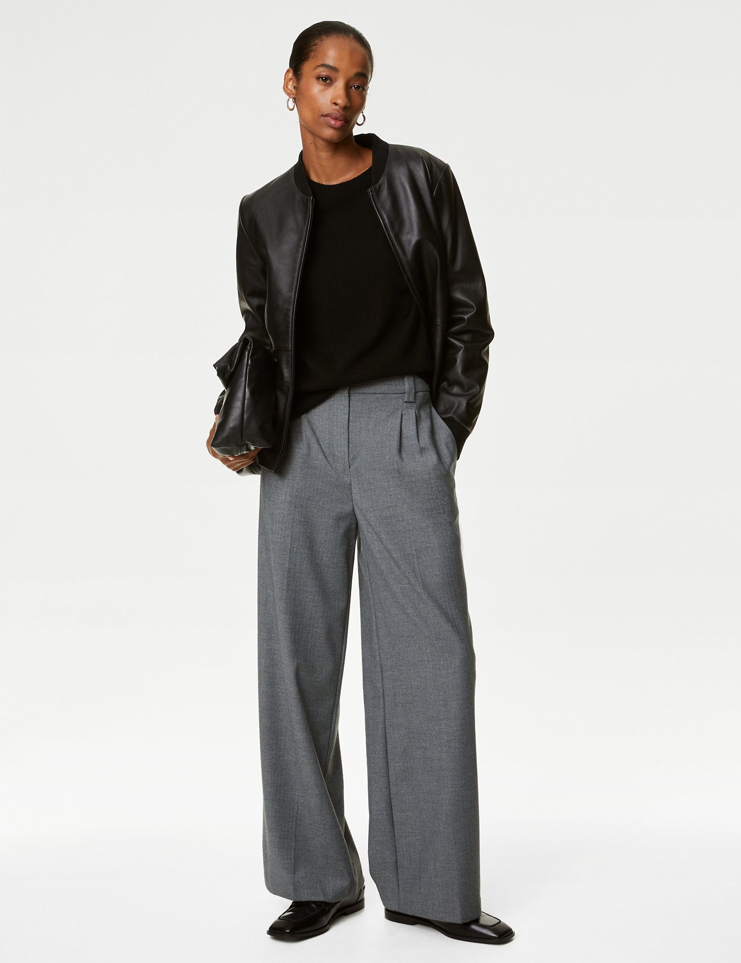 4 French Women Winter Trouser Outfits I'm Copying in 2024 | Who What Wear