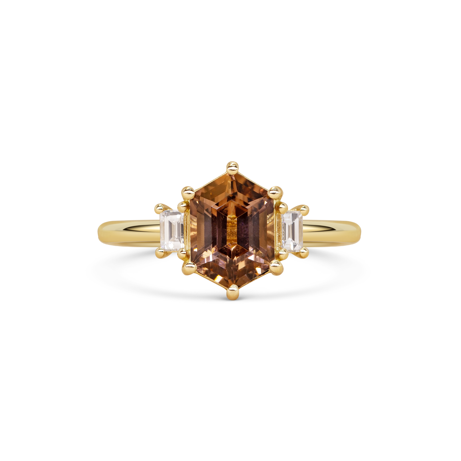 These Beautiful Engagement Ring Trends Will Dominate 2024 | Who What Wear