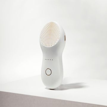 An Aesthetician Shares the Best Radio Frequency Devices | Who What Wear