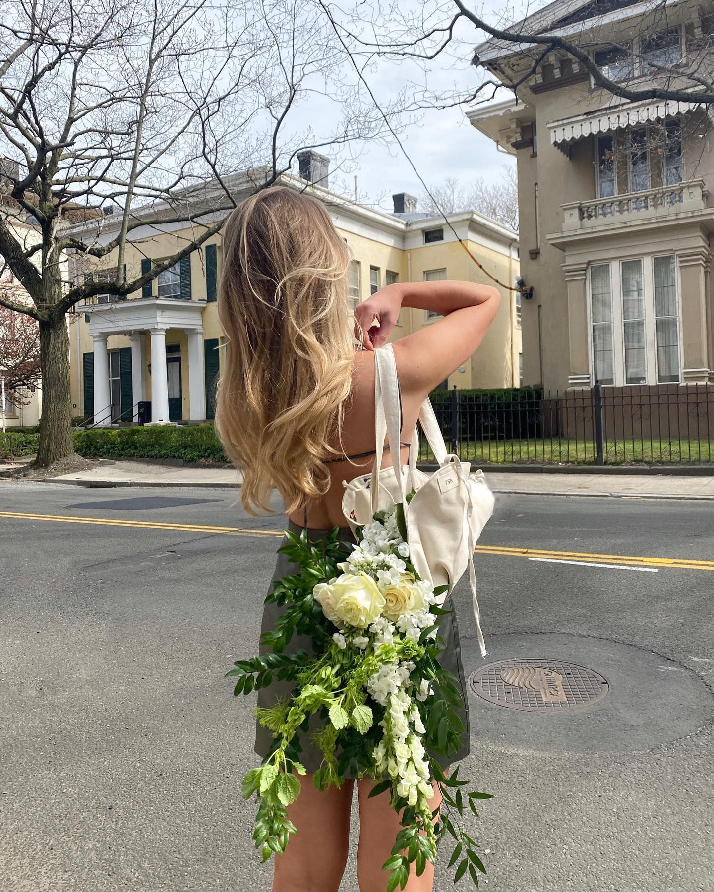 This Hack Turns Every Perfume Into a Travel-Sized Version | Who What Wear