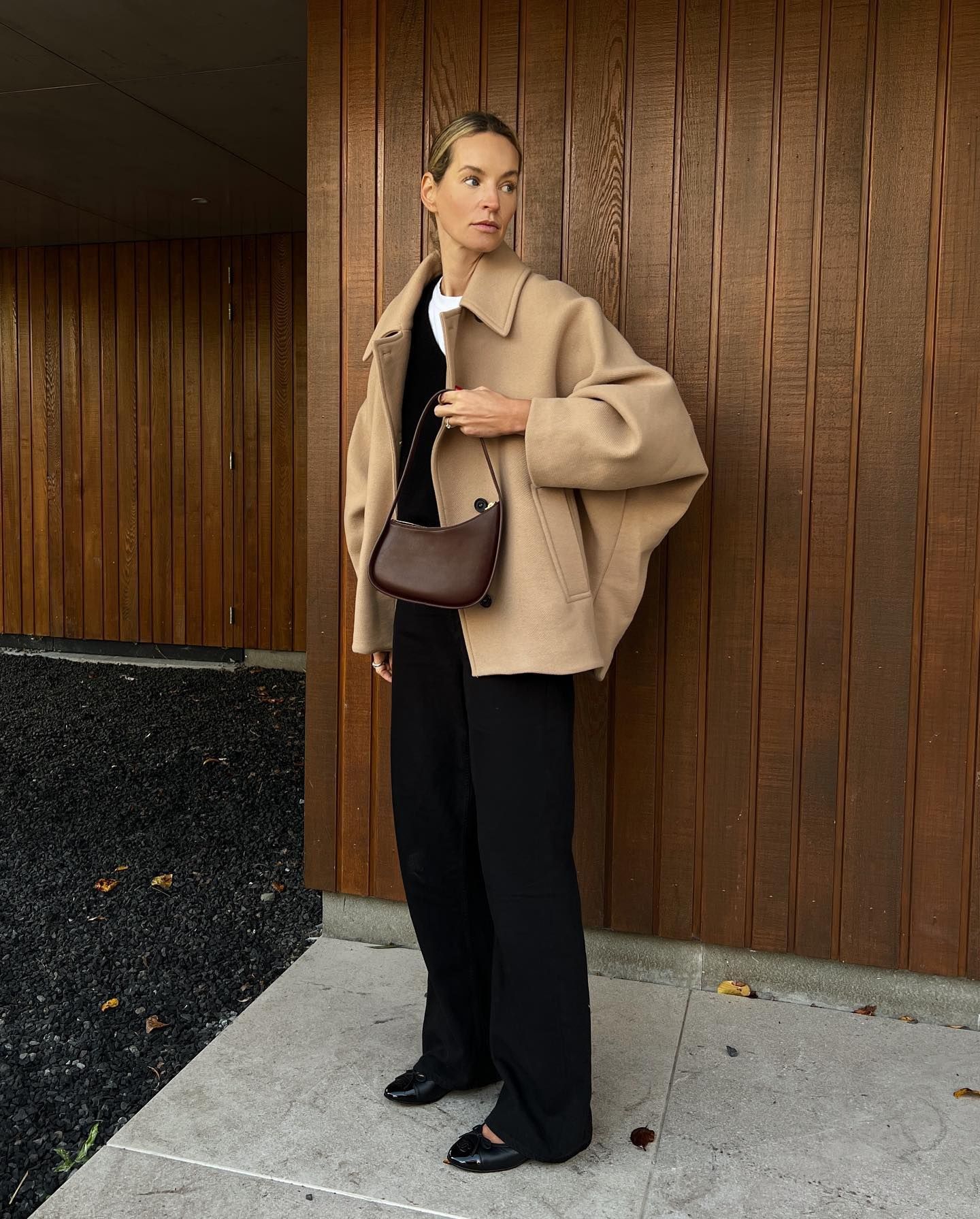 7 Chic Oversize Coat Outfits to Try This Winter | Who What Wear