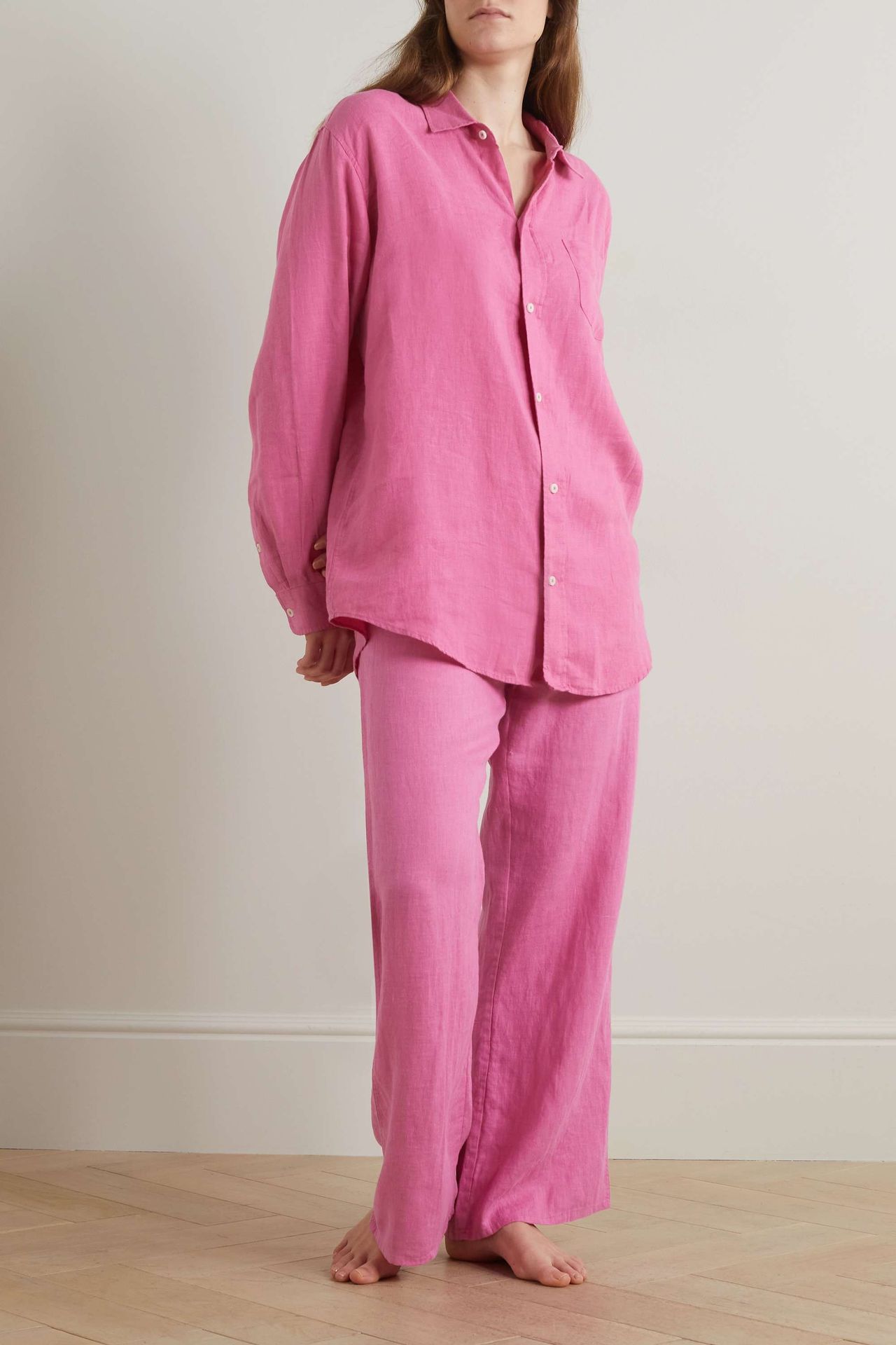 25 Chic Loungewear Pieces to Cozy Up In | Who What Wear