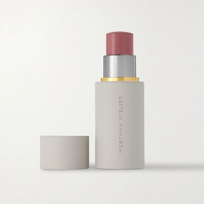 5 Cold Girl Makeup Looks for Winter 2023 | Who What Wear