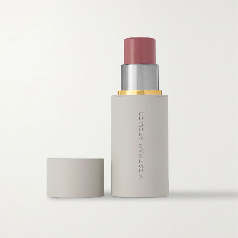 5 Cold Girl Makeup Looks for Winter 2023 | Who What Wear