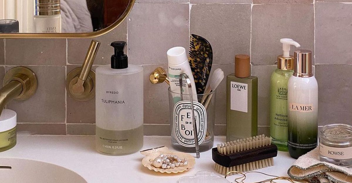 Follow These Steps for Your Evening Skincare Routine | Who What Wear