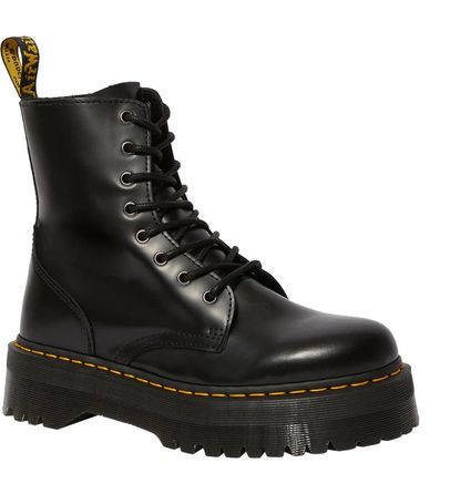 The Three Styles of Boots Needed for Any Capsule Wardrobe | Who What Wear