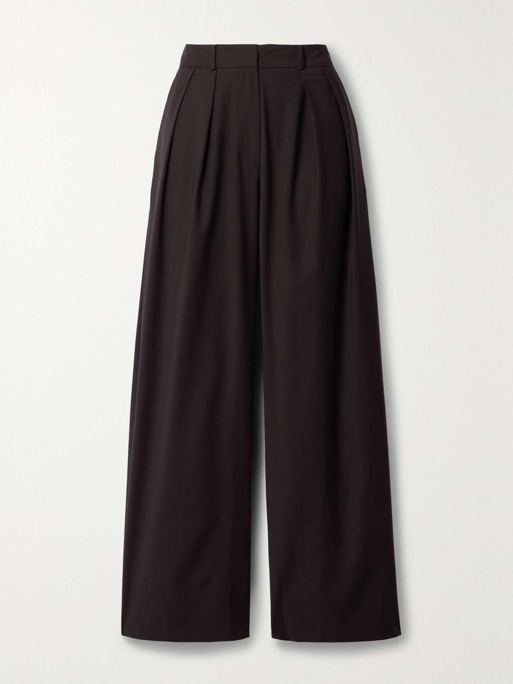 The 8 Most-Worn Items in a Fashion Editor's Winter Wardrobe | Who What Wear