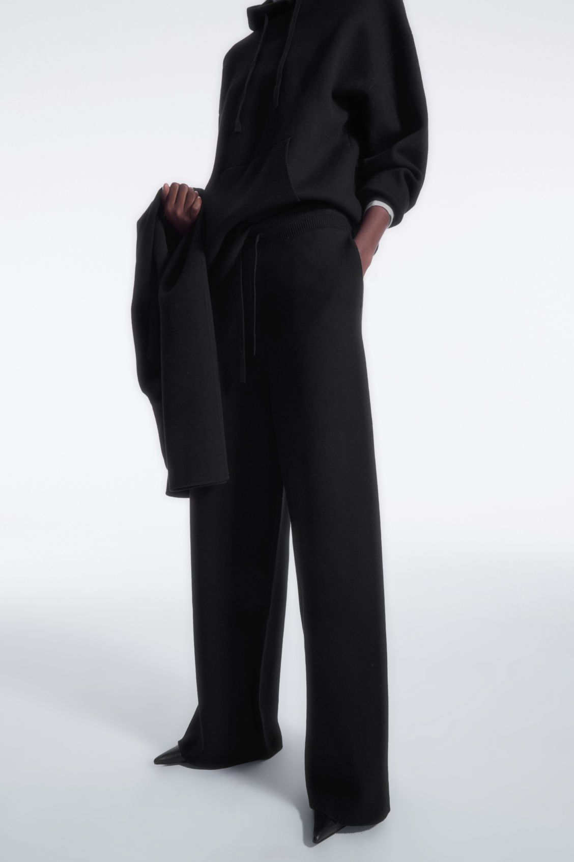 The 8 Most-Worn Items in a Fashion Editor's Winter Wardrobe | Who What Wear