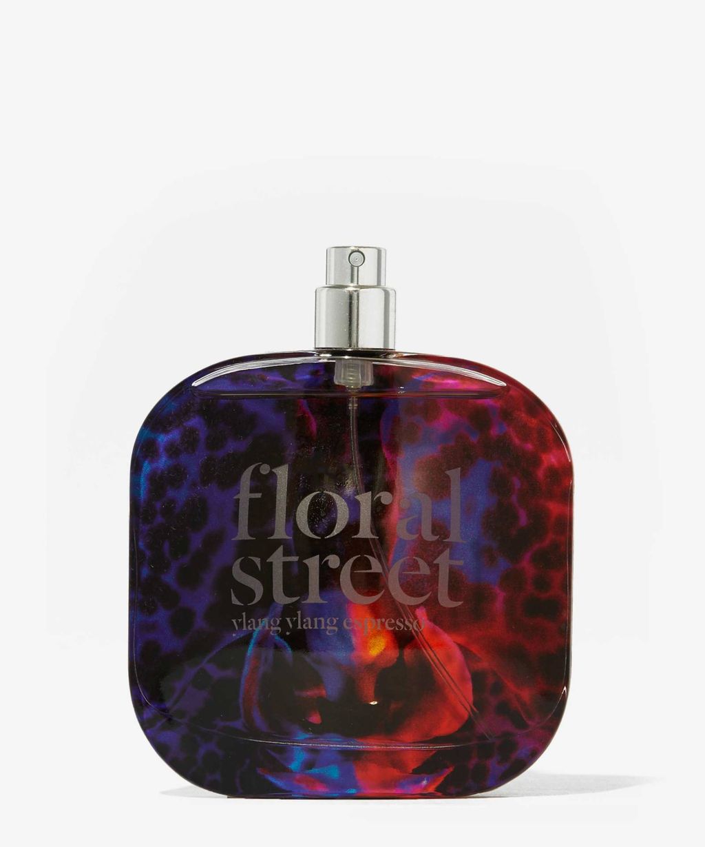 The 15 Most Complimented Perfumes, According to Editors | Who What Wear