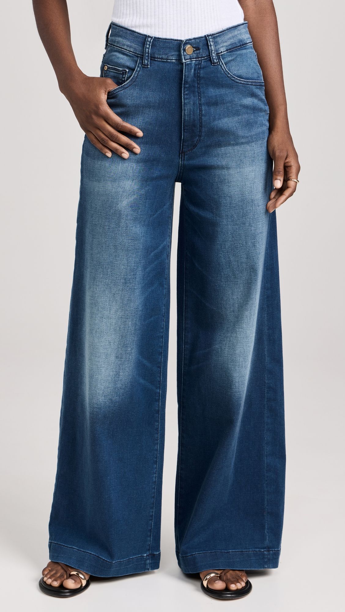 Celebrities Love This "Big" Winter Pant Trend | Who What Wear