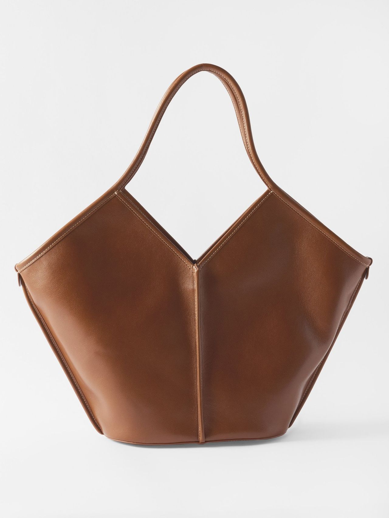 The Brown Bag Trend Will Make All Your Outfits Look Elegant | Who What Wear