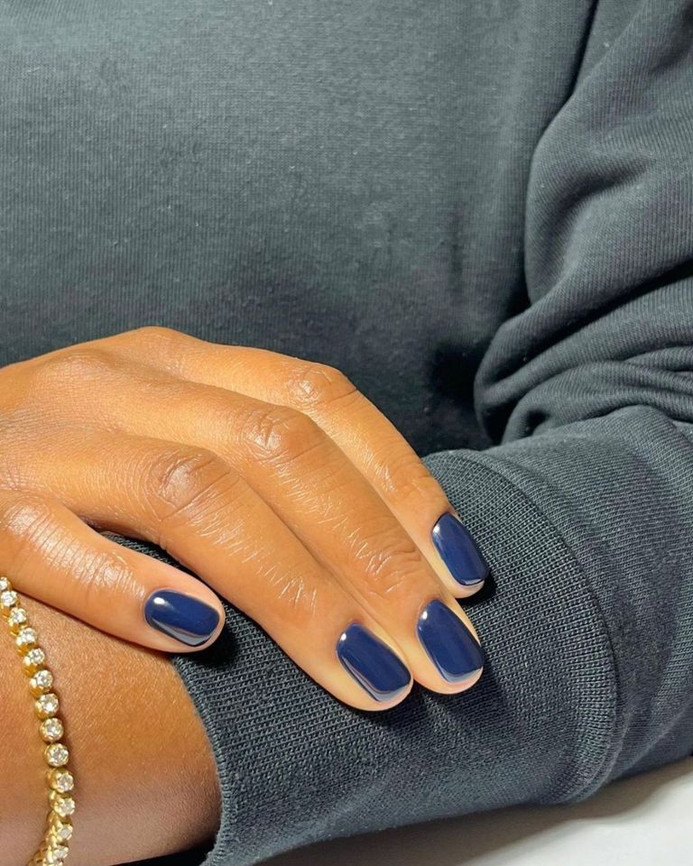 10 Navy Nail Designs That Make for a Chic Spring Manicure | Who What Wear