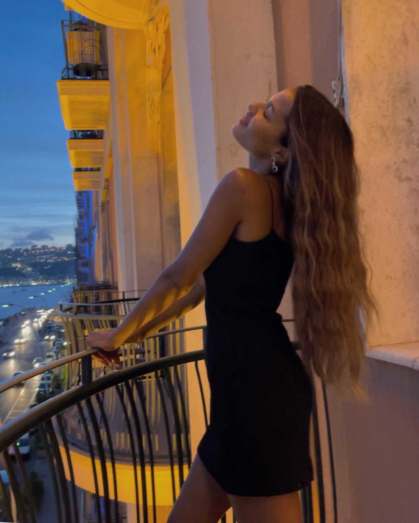 7 Trends I Saw at a Parisian Friend's Birthday Party | Who What Wear