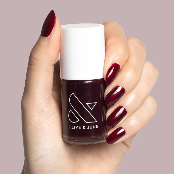 12 Nail Polish Shades Like Chanel's Vamp | Who What Wear