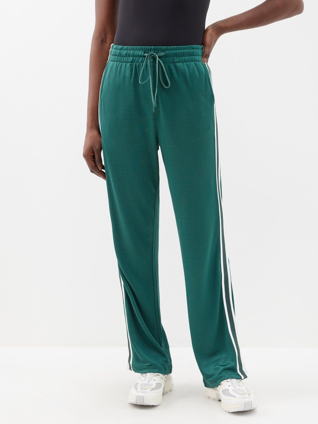 Alexa Chung Just Wore the "Controversial" Track Pants Trend | Who What ...
