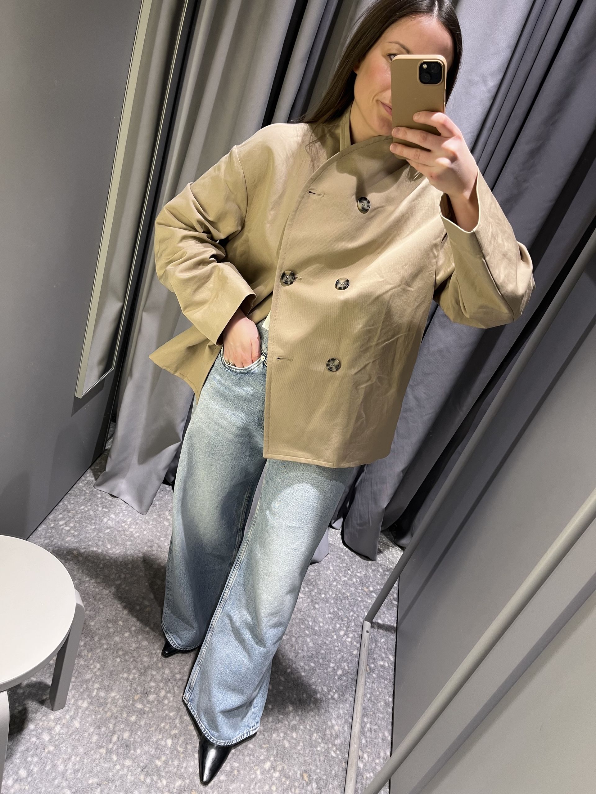 Arket's Cloud Jeans Are the Best Loose-Fit Jeans I've Seen | Who What Wear