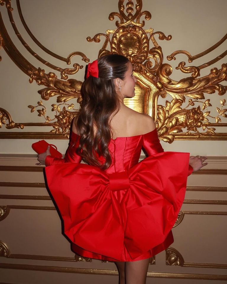 The Bow Fashion Trend Is the Prettiest of the Season | Who What Wear