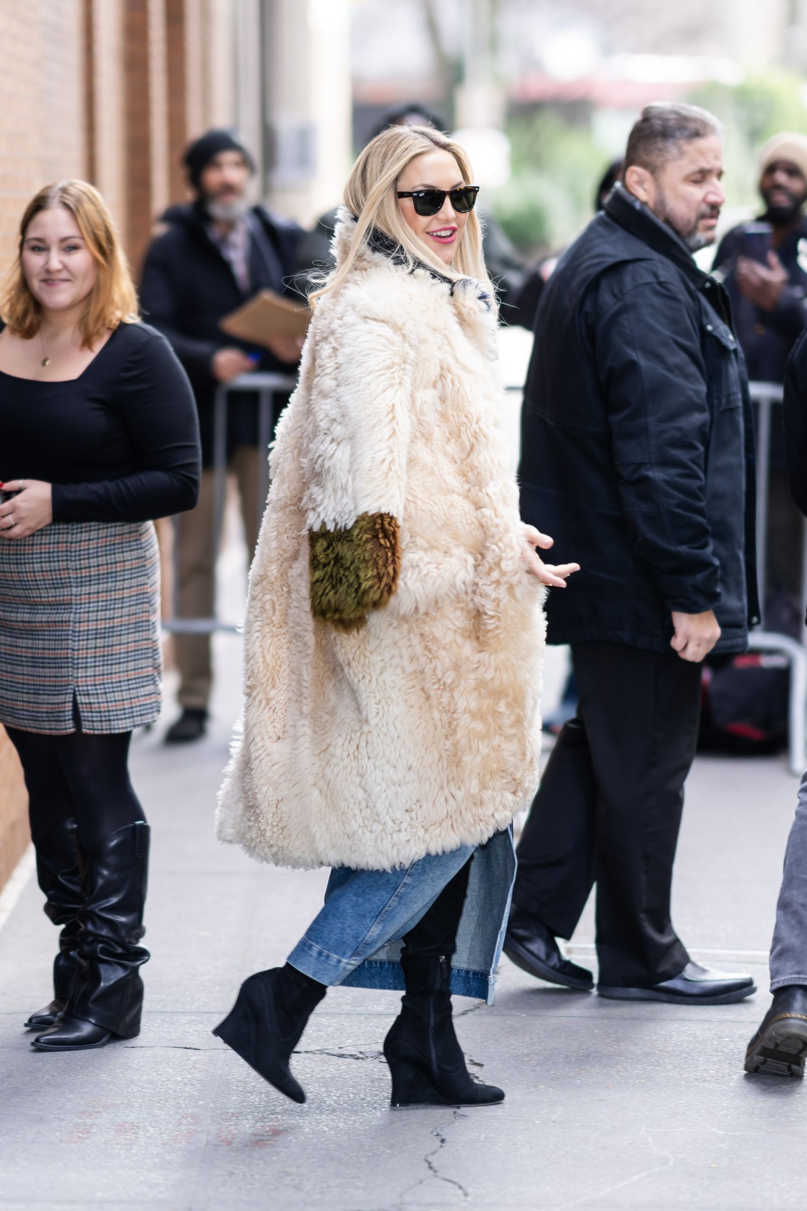 Kate Hudson Just Wore the Controversial Wedge-Boot Trend | Who What Wear