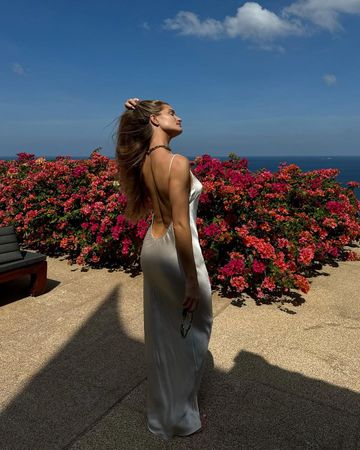 5 Celebrity Beachwear Trends the Stars Are Wearing in 2024 | Who What Wear