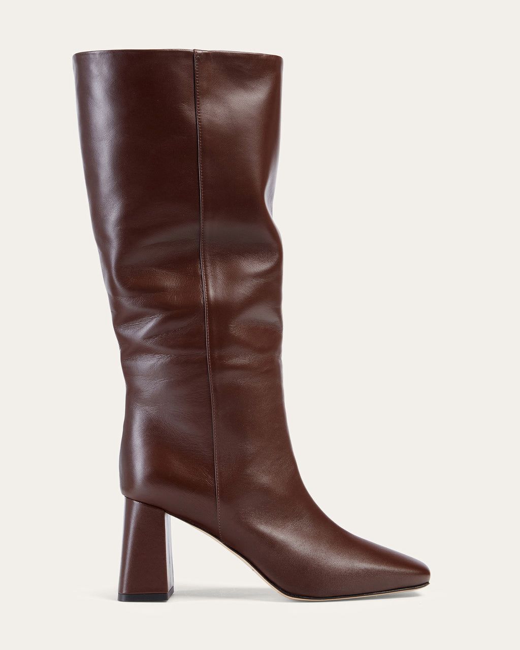 5 Dated French Trends French Women Are Skipping in 2024 | Who What Wear