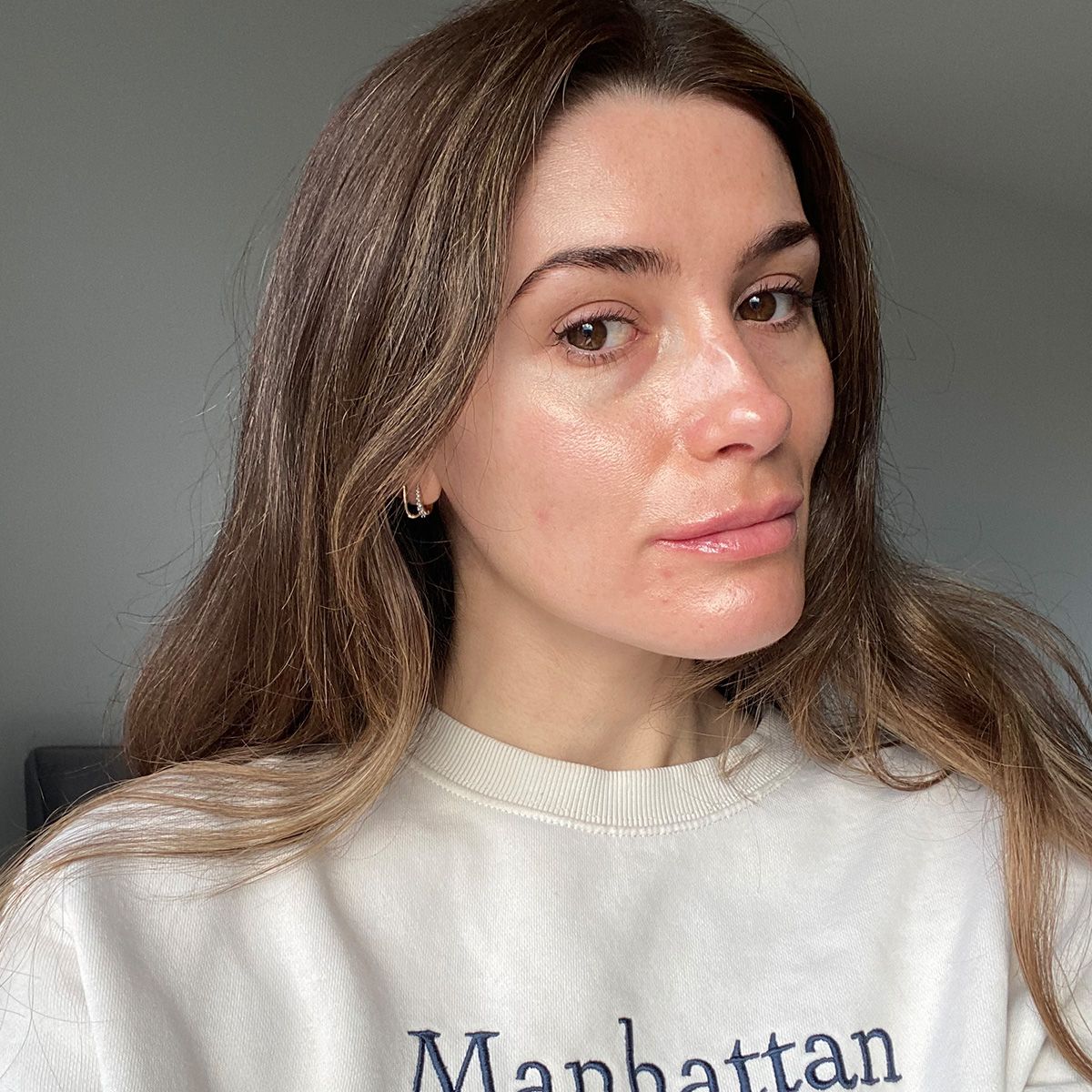 A Beauty Ed's Honest Review of Supergoop! Glowscreen SPF 30 | Who What Wear