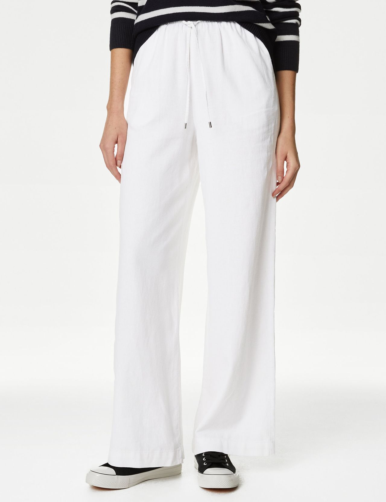 The "Mirroring Method" Is Our New Favourite Styling Trick | Who What Wear