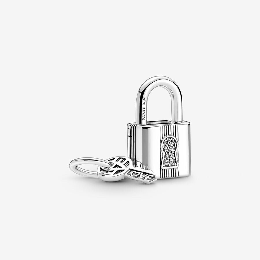 16 Editor-Approved Valentine's Day Gifts From Pandora | Who What Wear