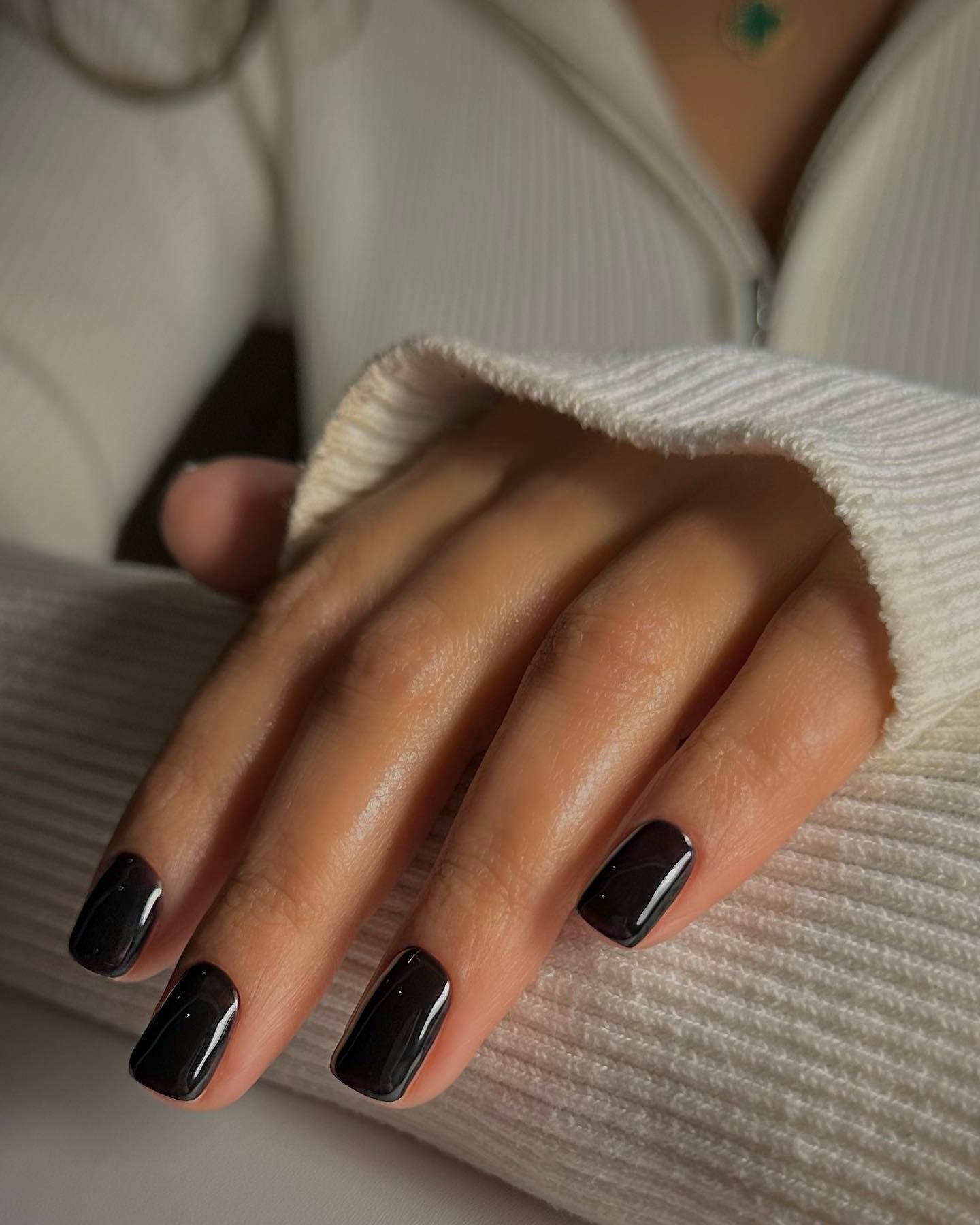 Short, Square Nails are Trending and They Look Very Chic | Who What Wear
