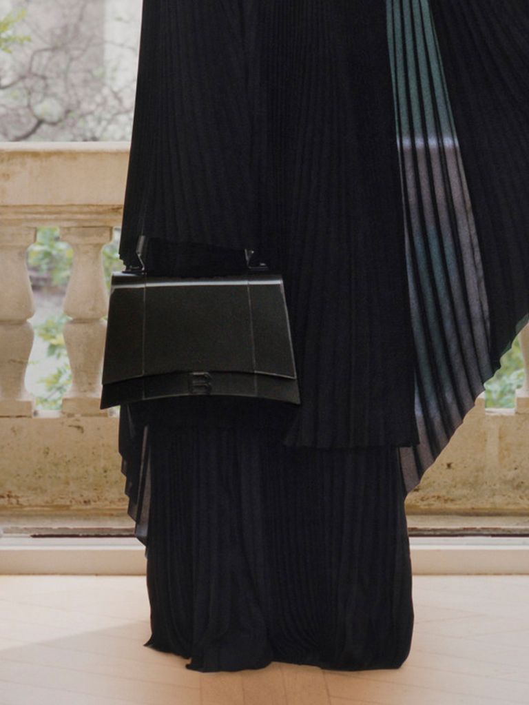 3 Outdated Designer Handbags and 3 to Buy Instead | Who What Wear