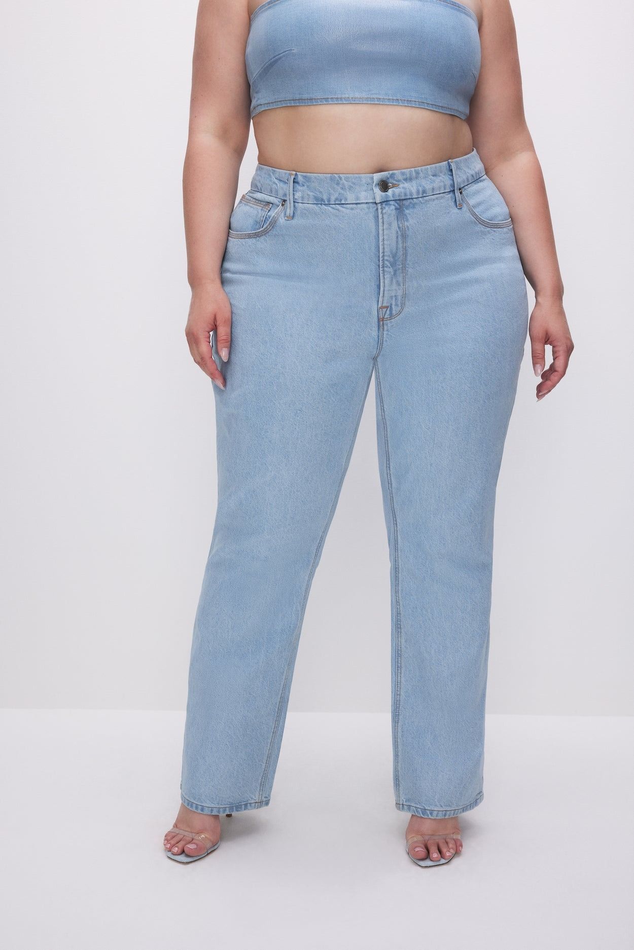 Shop Elsa Hosk's Model-Off-Duty Style With Jeans and Flats | Who What Wear