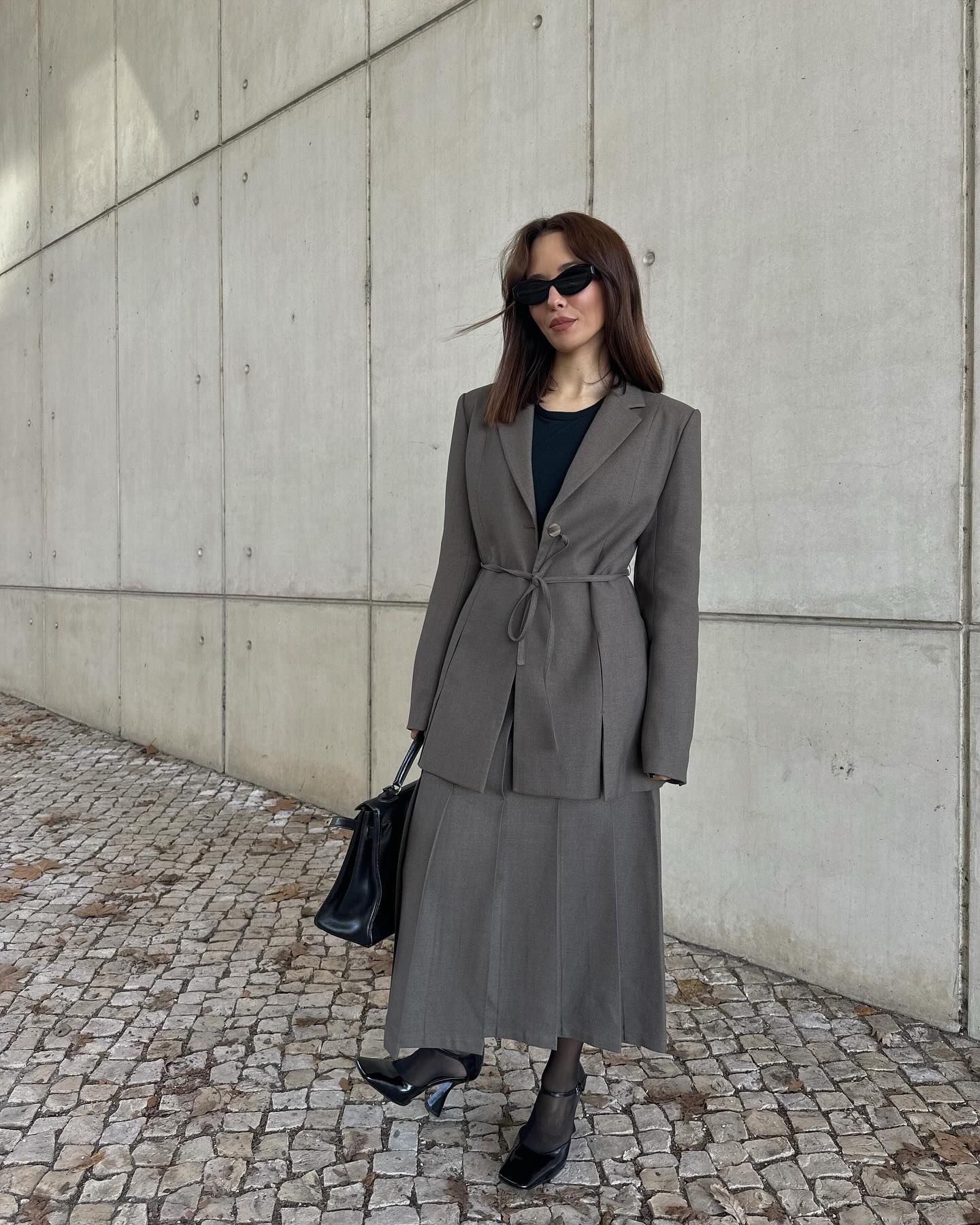 A Blazer and Skirt Co-Ord Makes Getting Dressed So Easy | Who What Wear