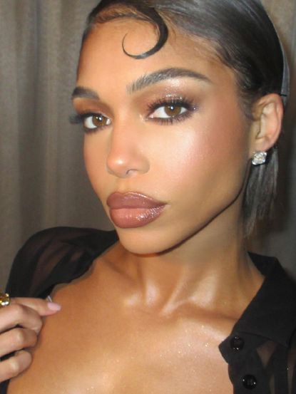 The Wet-Look Bob Is Trending: Here's How to Get The Look | Who What Wear