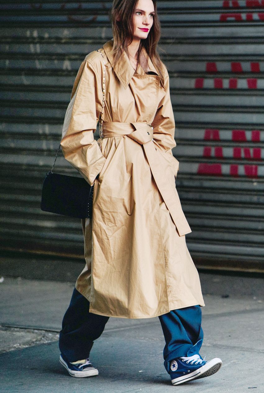 14 Stylish Ways to Wear Converse in 2020 | Who What Wear