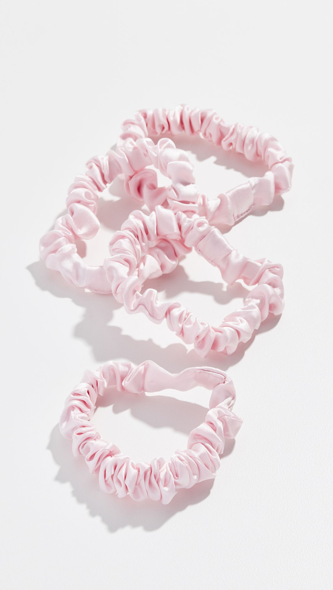 14 Purse Essentials Everyone Should Have | Who What Wear