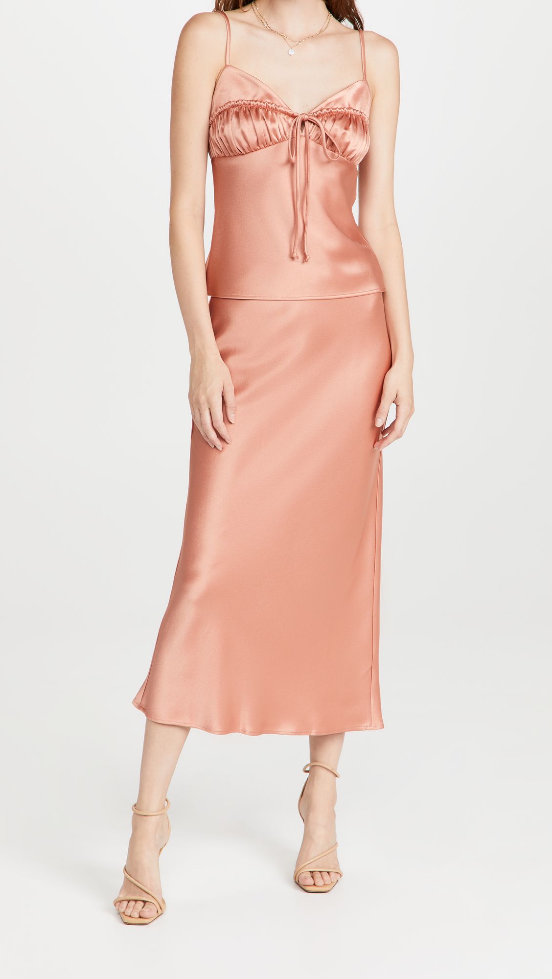 20 Clothing Items You Need to Toss by Age 30 | Who What Wear