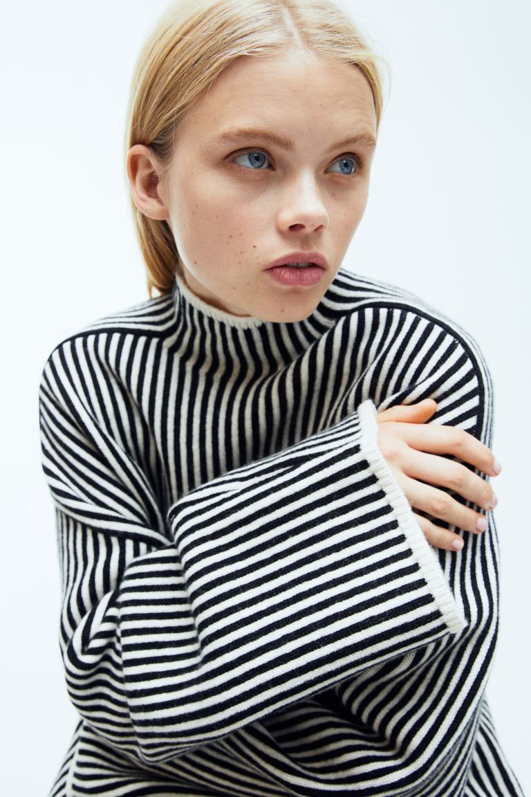 Here’s How to Stop a Sweater from Shedding | Who What Wear