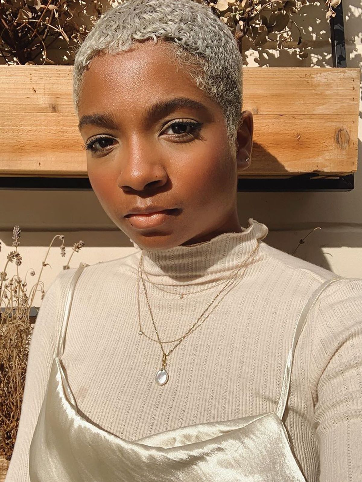 How to Untangle Necklaces With 3 Simple Hacks | Who What Wear