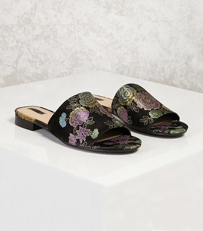 Learn How to Stop Smelly Shoes | Who What Wear