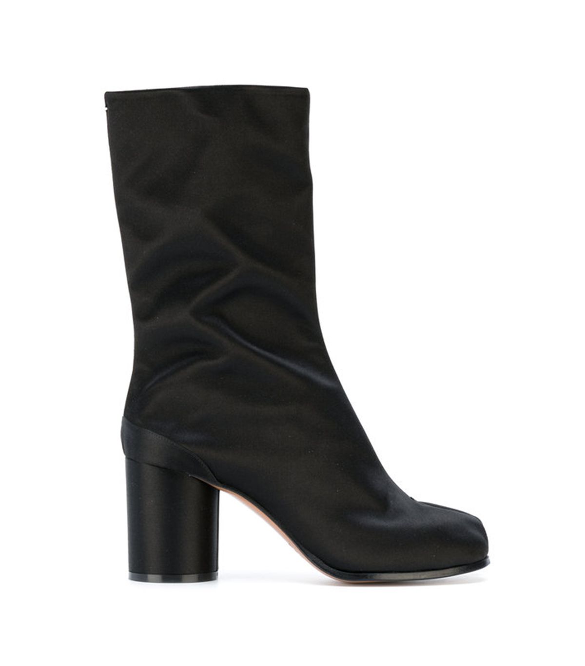 Necessary Winter Hack: How to Fix Scuffed Boots | Who What Wear