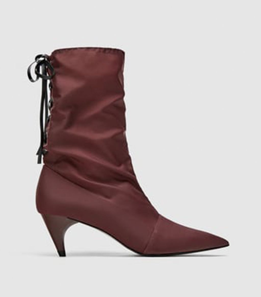 Necessary Winter Hack: How to Fix Scuffed Boots | Who What Wear