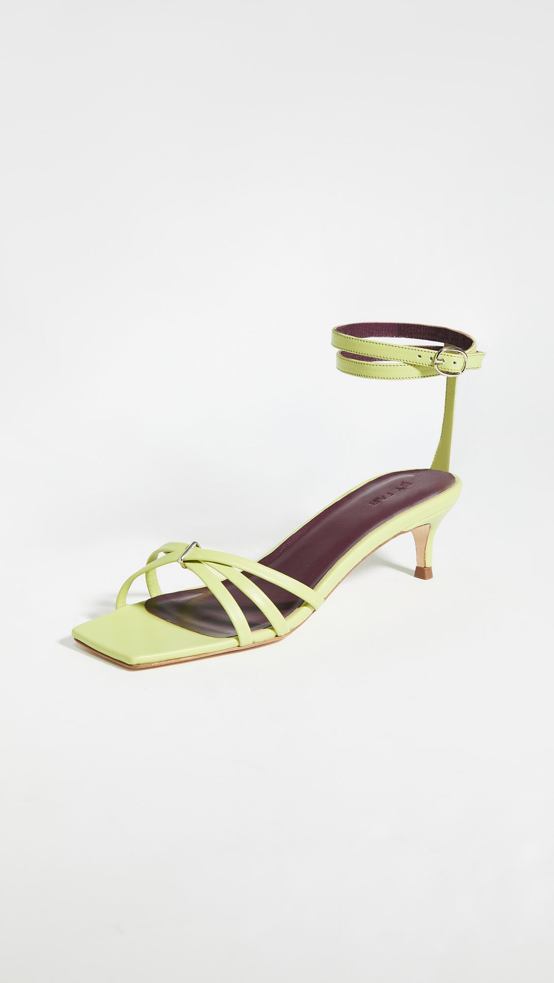 What to Wear With Every Shoe Color | Who What Wear