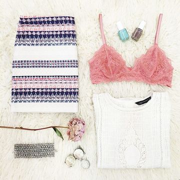 How To Master The Flat Lay Instagram | Who What Wear