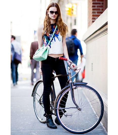 12 Inspiring Outfit Ideas For Summer Bike Riding | Who What Wear